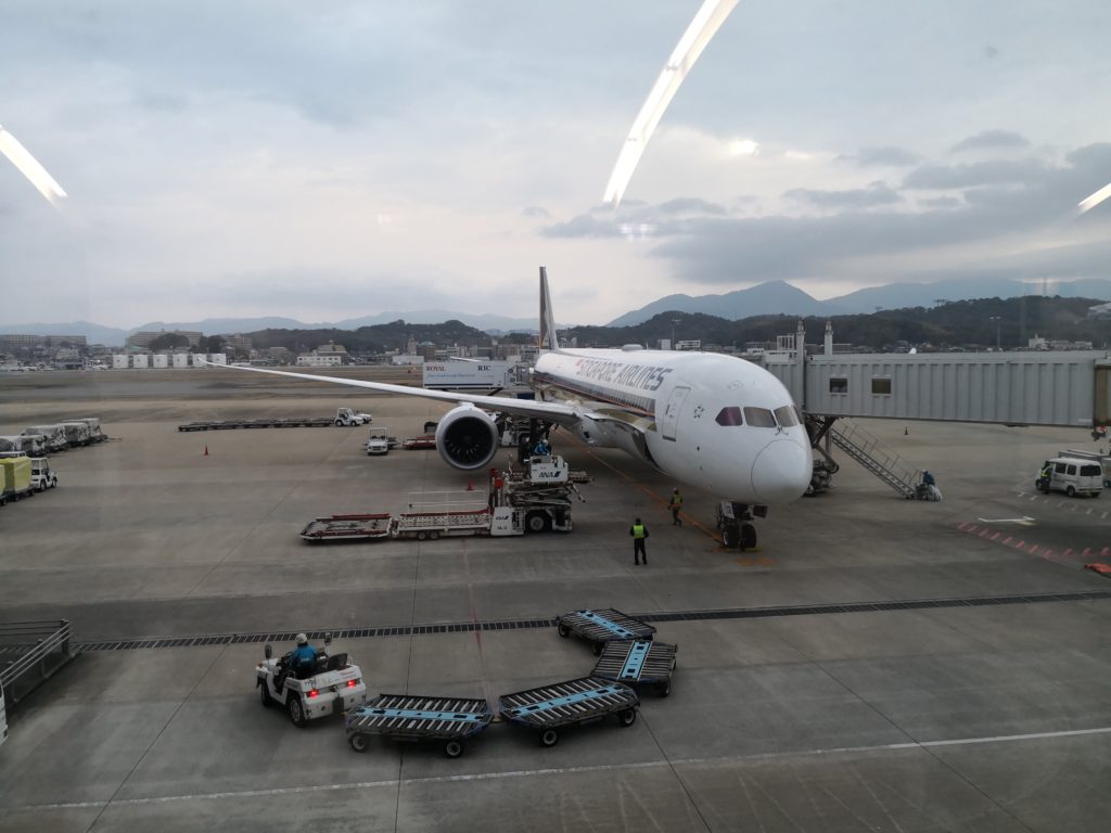 シンガポール航空 SQ656便（SIN→FUK） ビジネスクラス搭乗記 Flight Review [2019年2月3日]