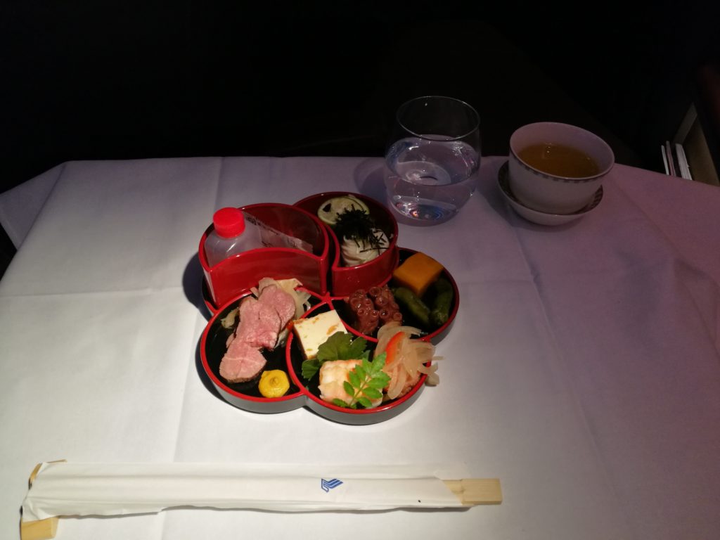 シンガポール航空 SQ12便（SIN→NRT） ビジネスクラス搭乗記 Flight Review [2019年8月17日]